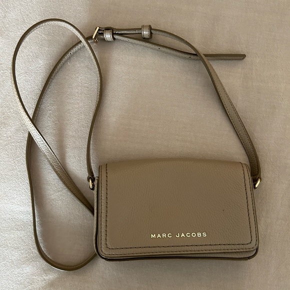 Marc Jacobs | Bags | Marc Jacobs Cross Body Bag | Poshmark
